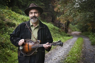 John Reischman in concert | Islands' Weekly
